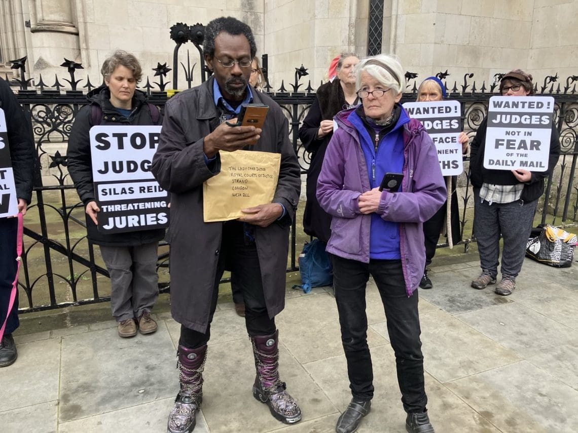 People have picketed the Royal Courts calling for the SUSPENSION of a ...